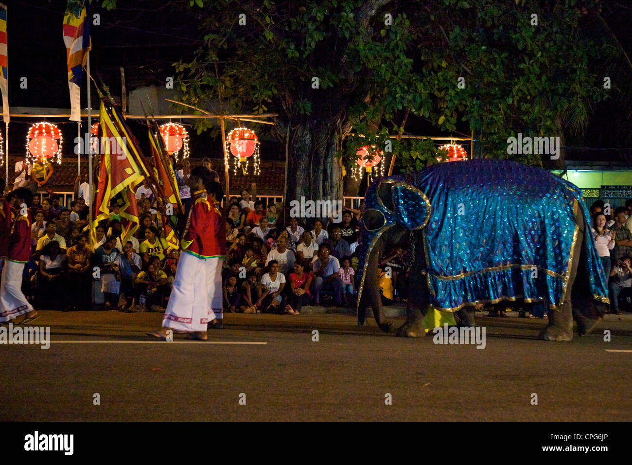 Perahera hi-res stock photography and images - Alamy