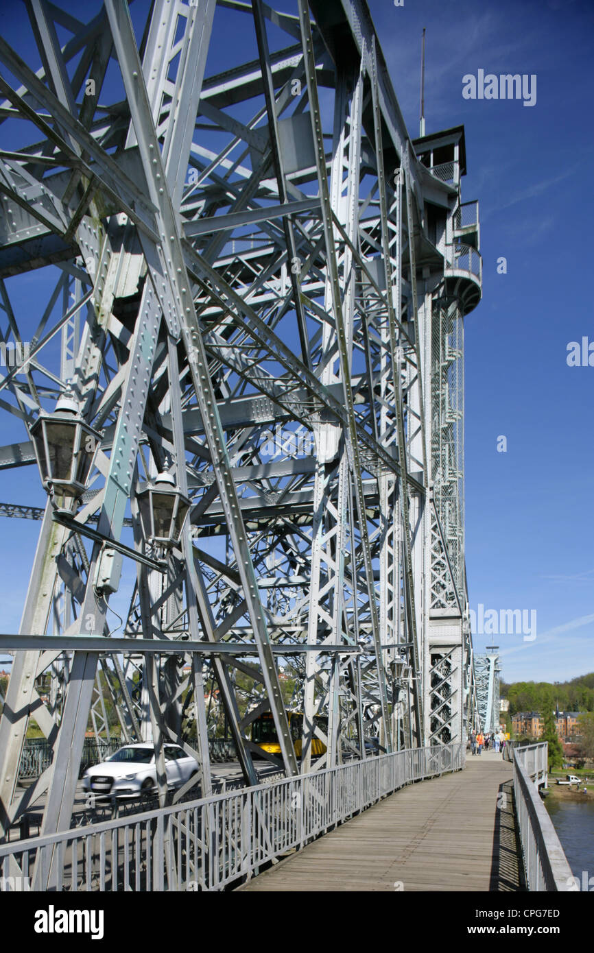 Steel lattice girder bridge hi-res stock photography and images - Alamy