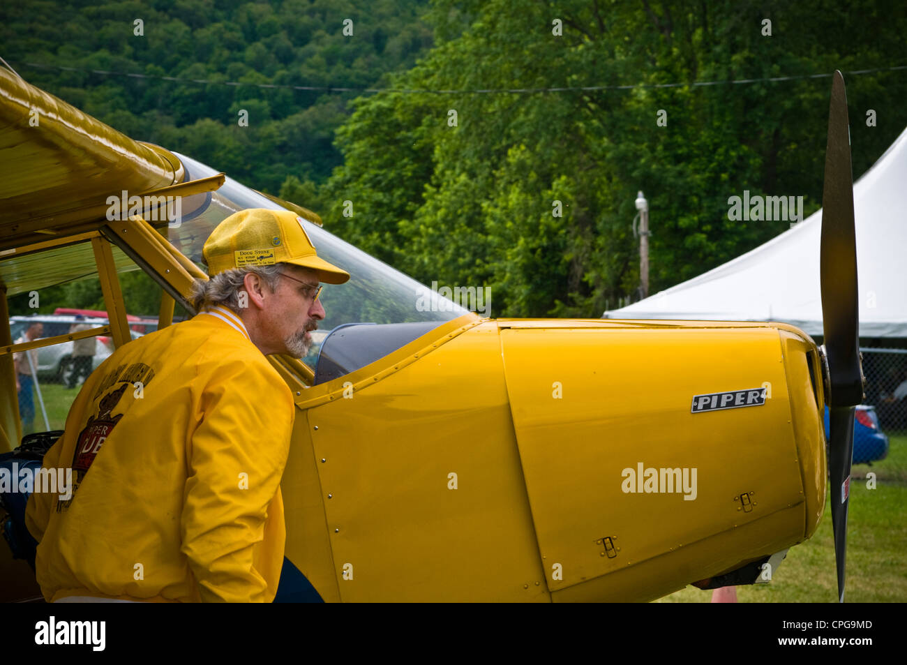 Sentimental Journey Fly-In at Lockhaven, PA. Piper memorial airport ...