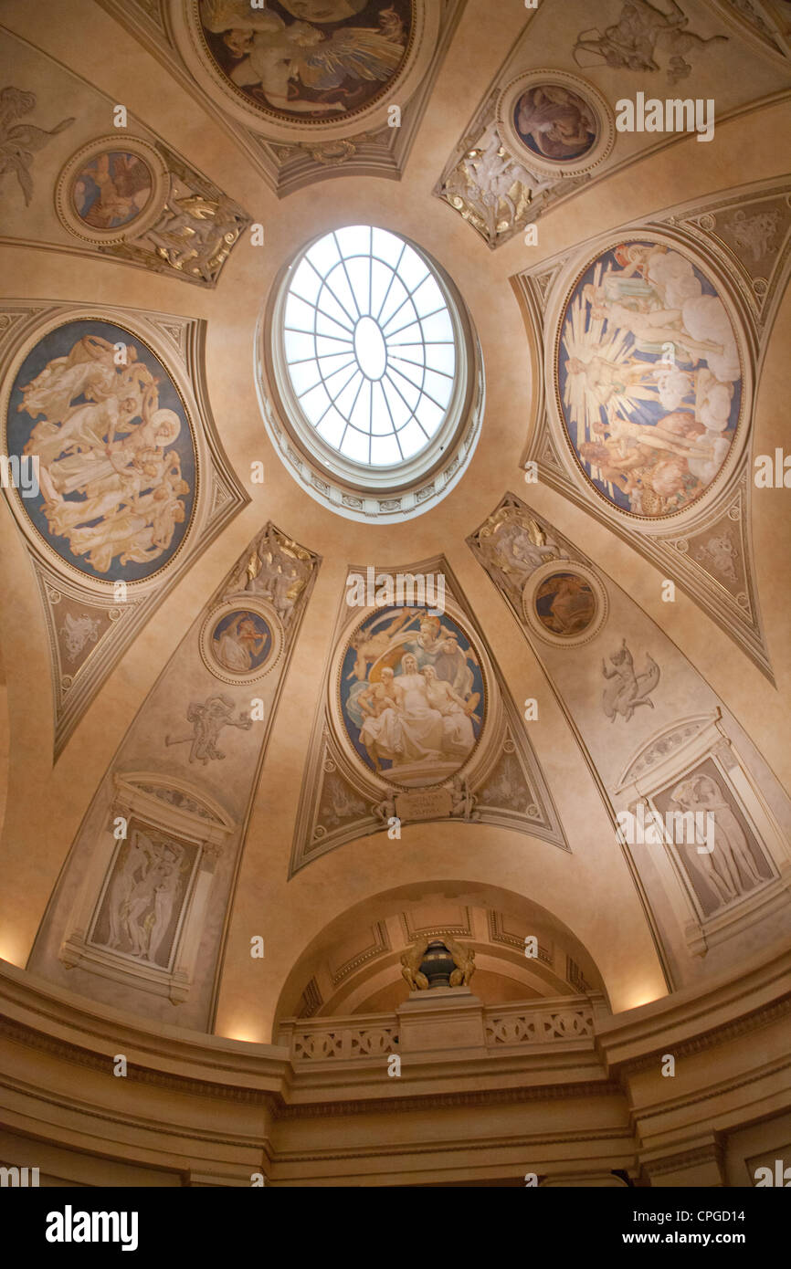 Boston mfa stairs hi-res stock photography and images - Alamy