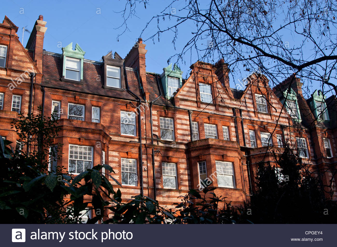 Victorian Buildings London Sw1 Stock Photos & Victorian Buildings ...