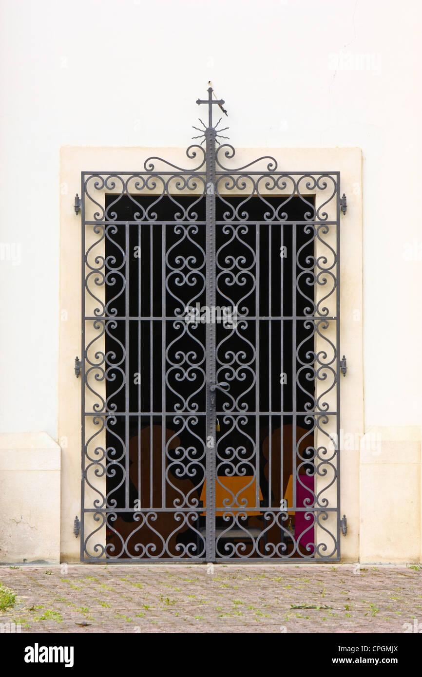 Ornate wrought iron gates hi-res stock photography and images - Alamy