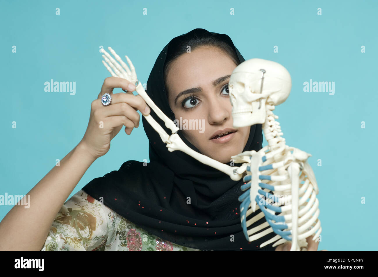 Skeleton lady hi-res stock photography and images - Alamy