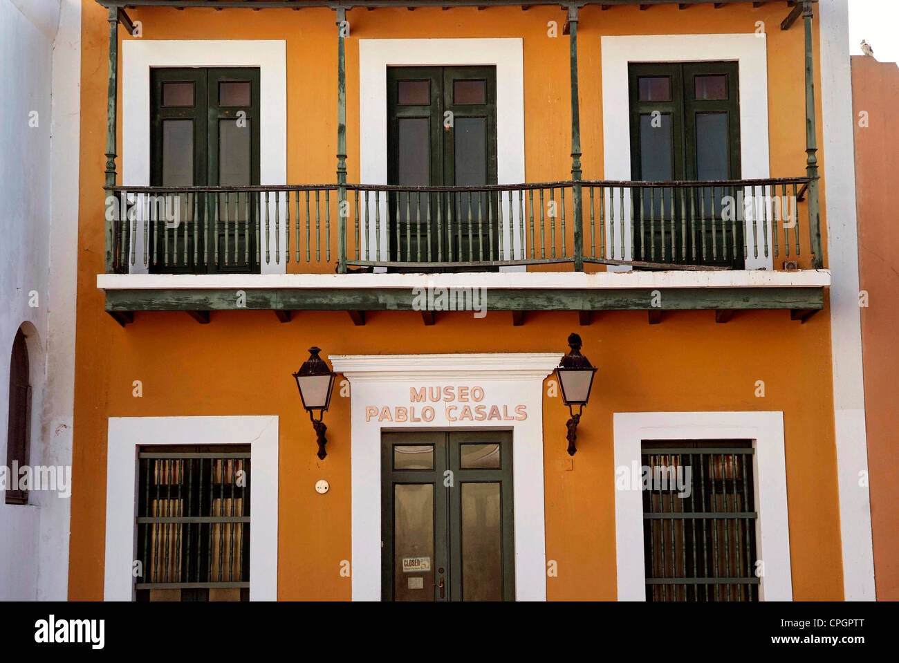 PUERTO RICO - SAN JUAN - The Old Town Plaza San Jose - Pablo Casals ...