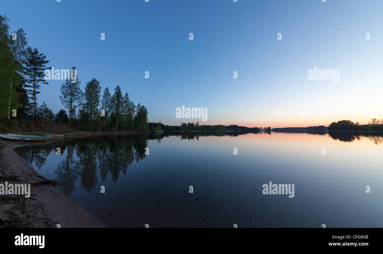 Blue lake sky hi-res stock photography and images - Alamy