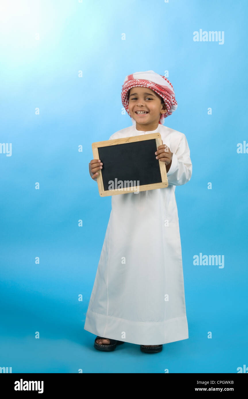 Saudi boy student hi-res stock photography and images - Alamy