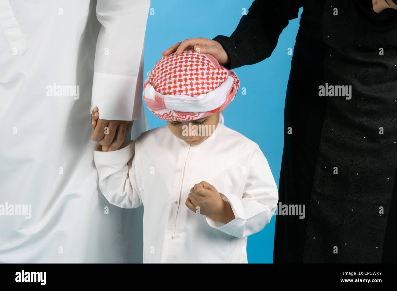 Emirati boy hi-res stock photography and images - Alamy