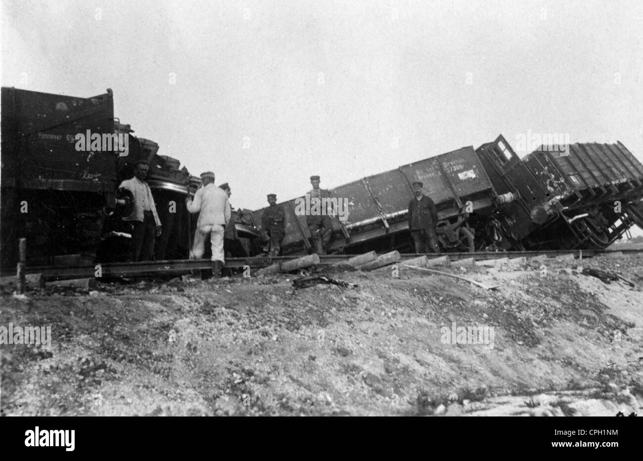 events, First World War / WWI, rear area, derailed freight train near ...