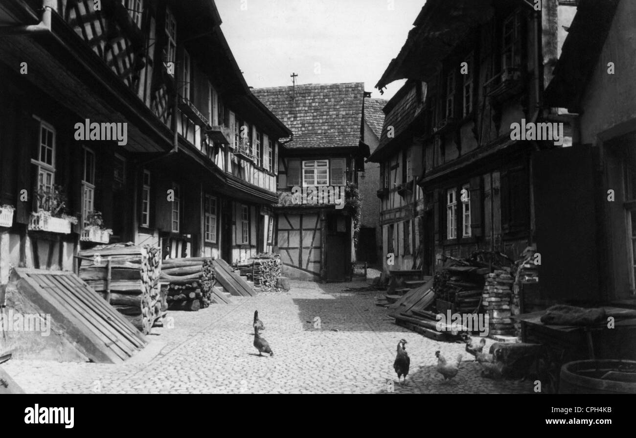 1920s house construction hi-res stock photography and images - Alamy