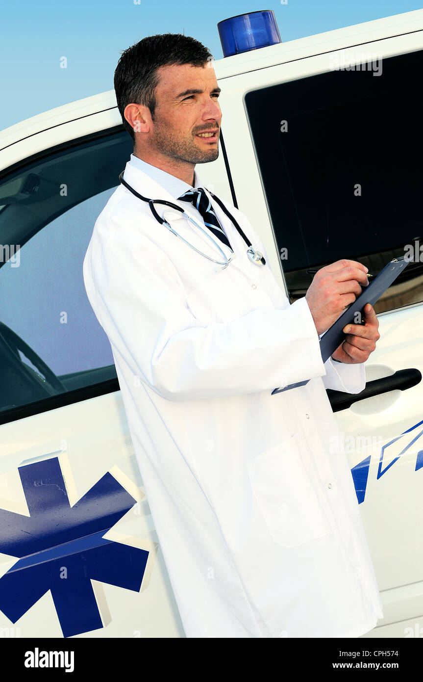 Er ambulance hi-res stock photography and images - Alamy