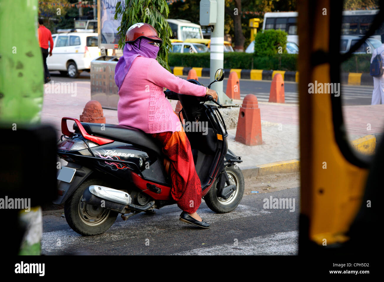 Scooter pollution hi-res stock photography and images - Alamy