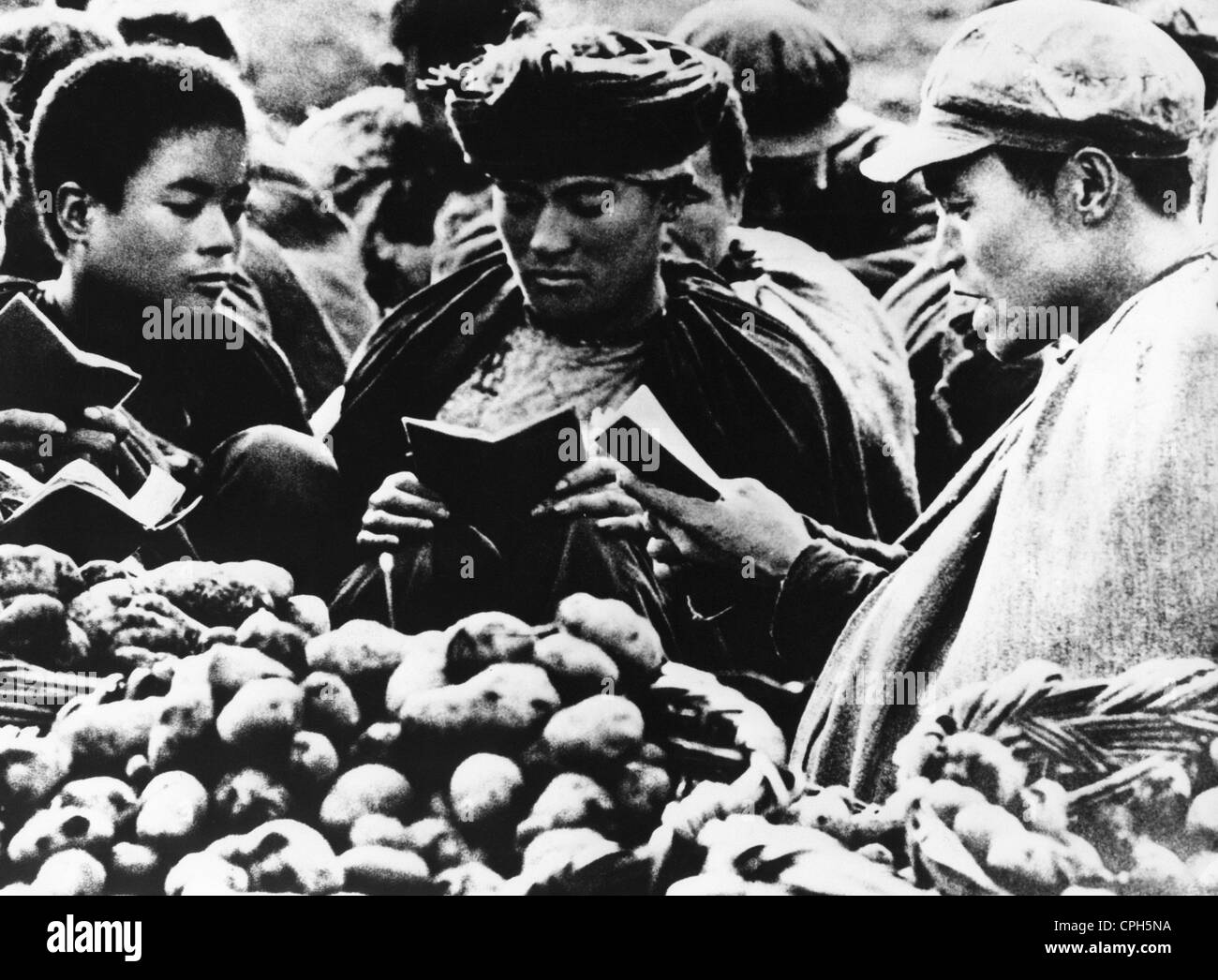 Mao zedong book hi-res stock photography and images - Alamy
