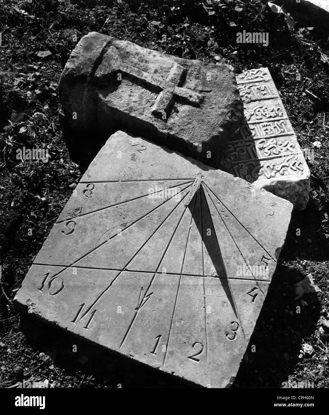 Stone sundial Black and White Stock Photos & Images - Alamy