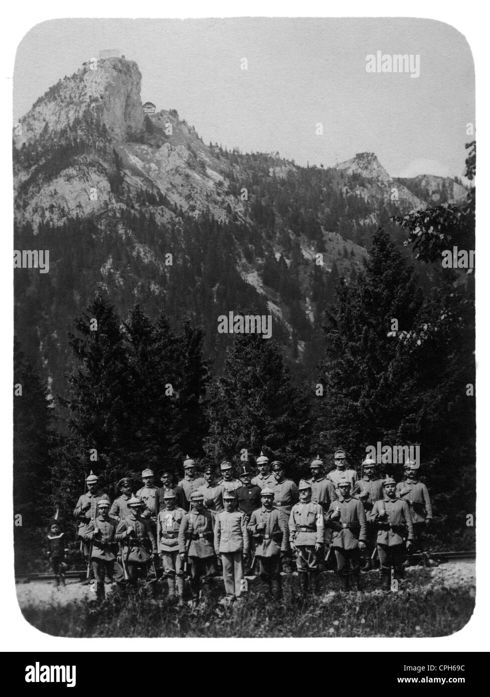 Infantry soldiers in helmets hi-res stock photography and images - Alamy