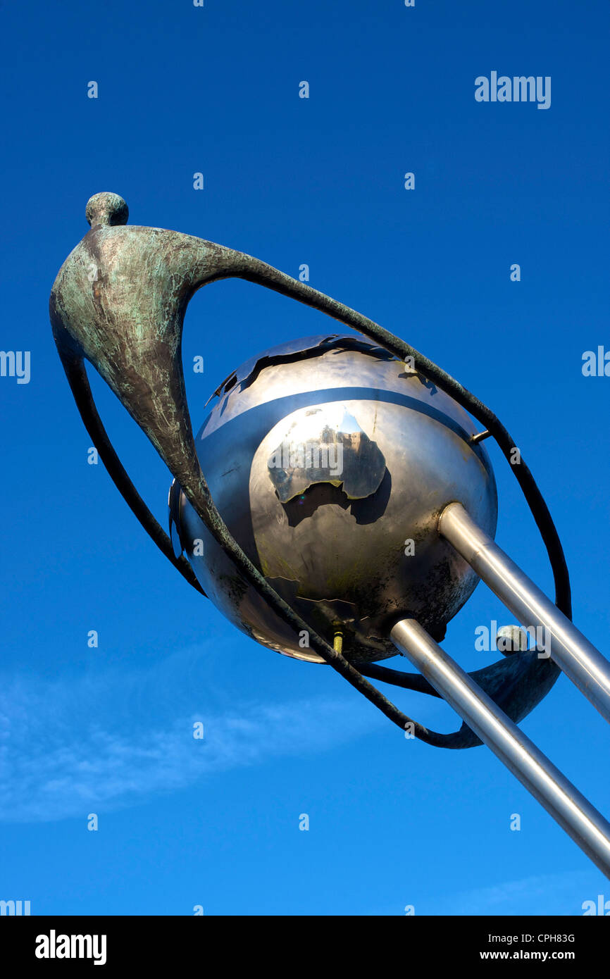 Roundabout figure hi-res stock photography and images - Alamy