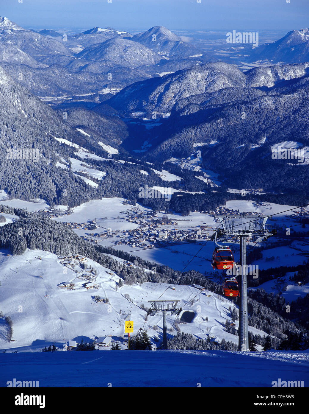 Soll skiing hi-res stock photography and images - Alamy