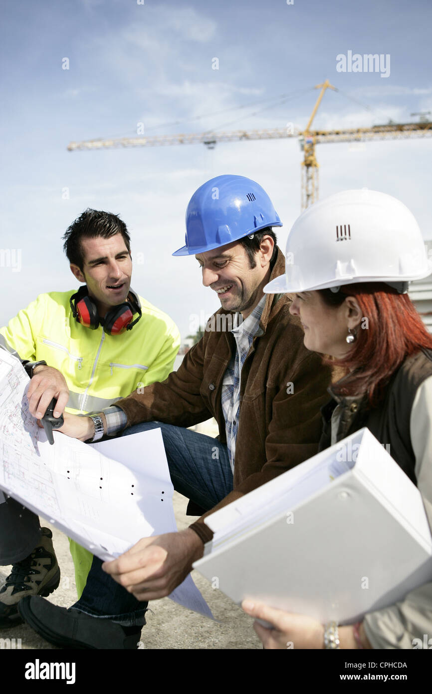 Flat iron building under construction hi-res stock photography and ...