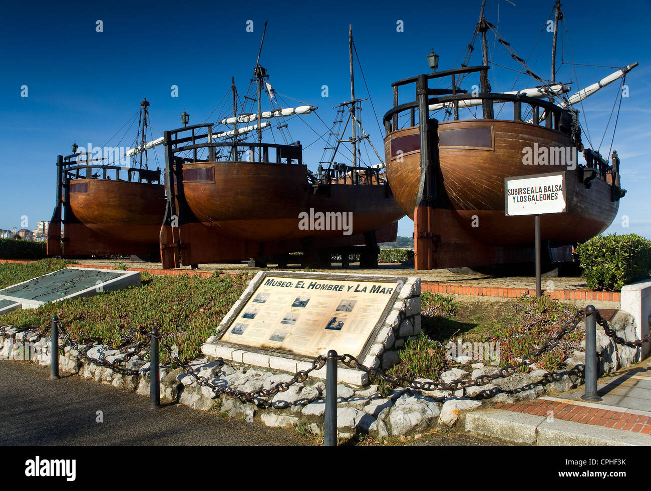 Galleon hi-res stock photography and images - Alamy