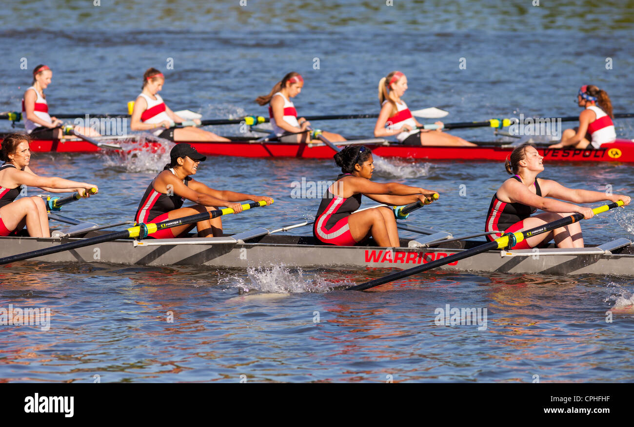 Female rowers hi-res stock photography and images - Alamy