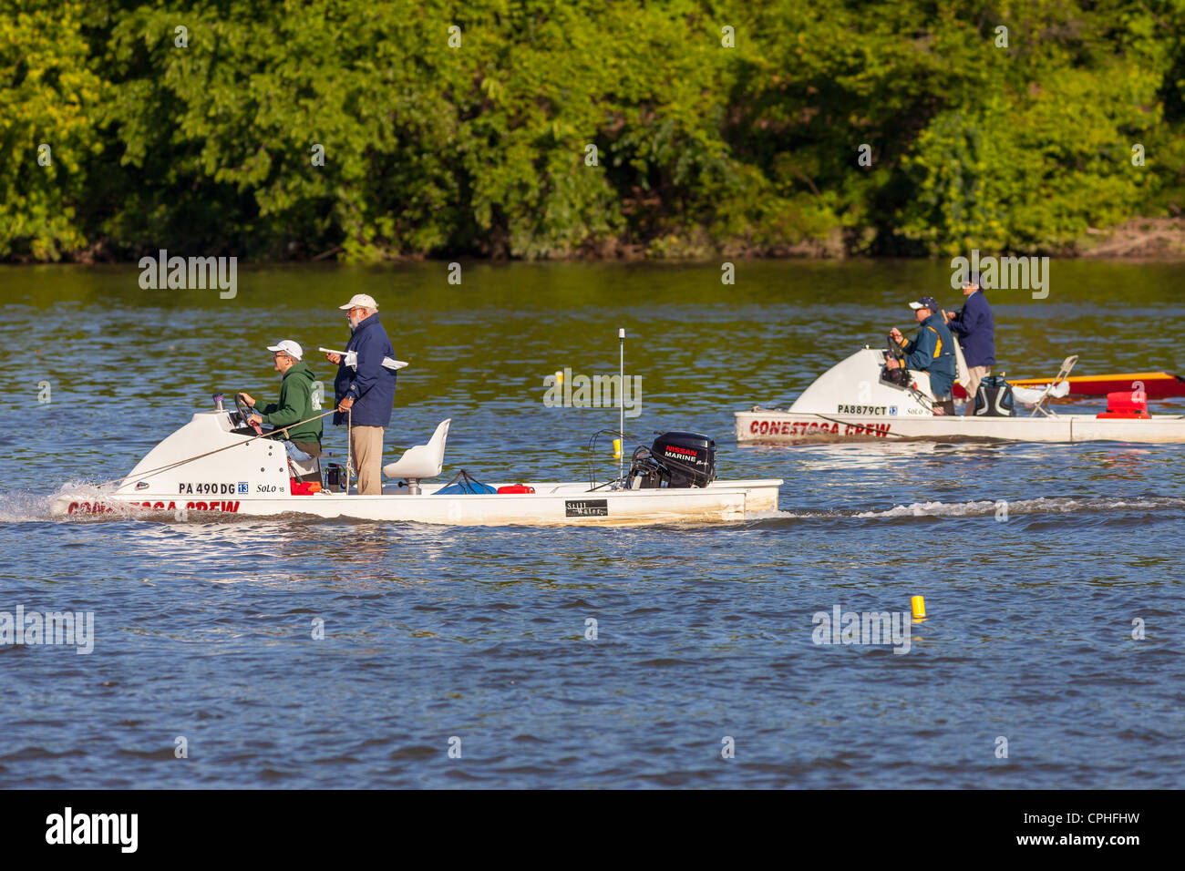 Wakeless boat hi-res stock photography and images - Alamy