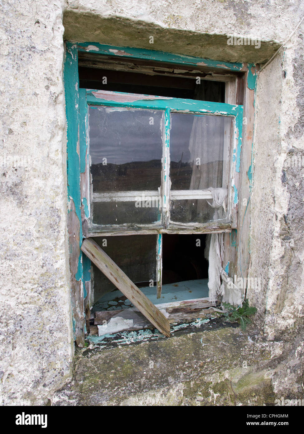 Window in an Uninhabited Croft House, Isle of Lewis Stock Photo - Alamy