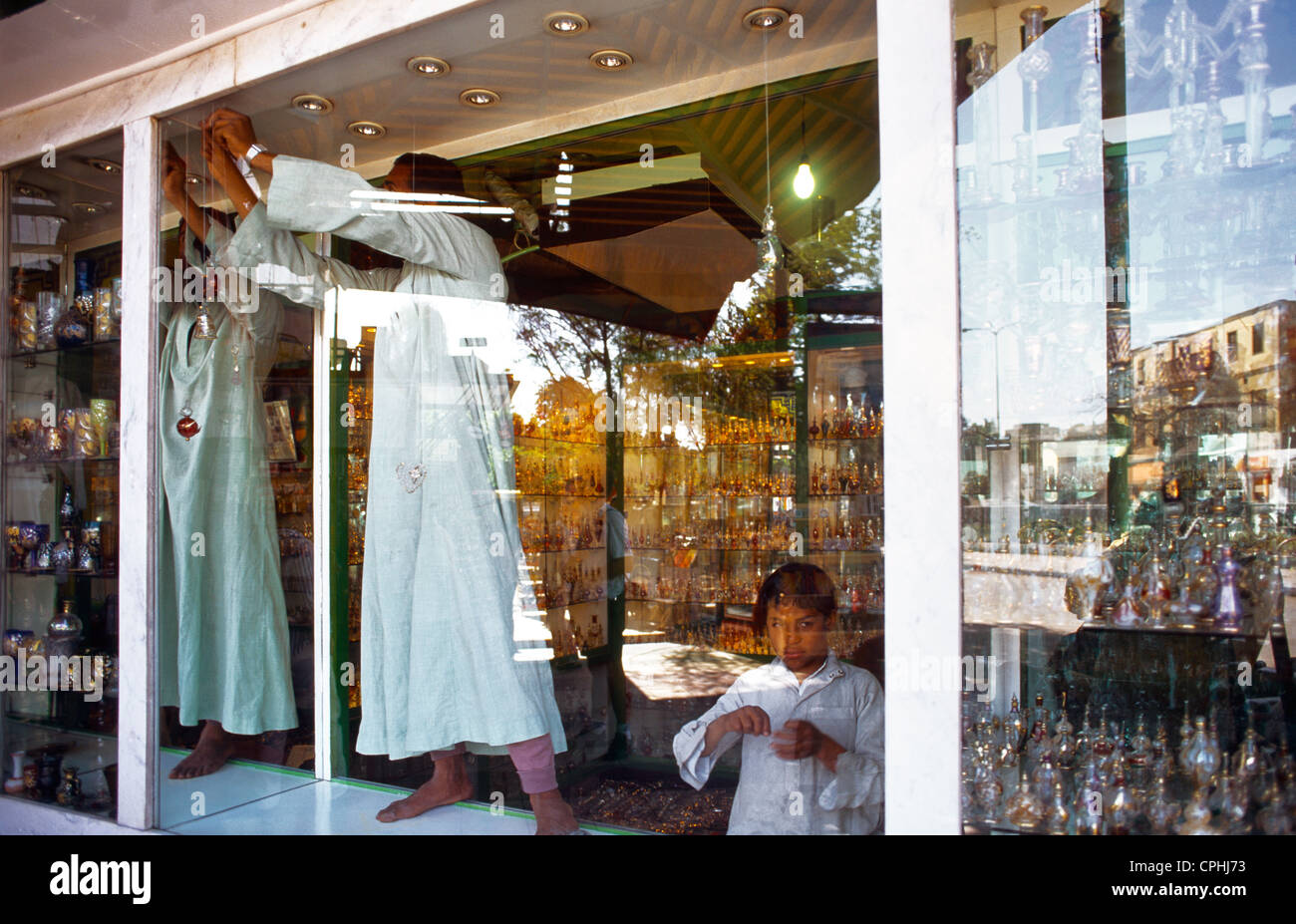 Egypt shop window hi-res stock photography and images - Alamy