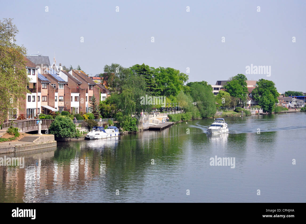 Riverside promenade thames hi-res stock photography and images - Alamy
