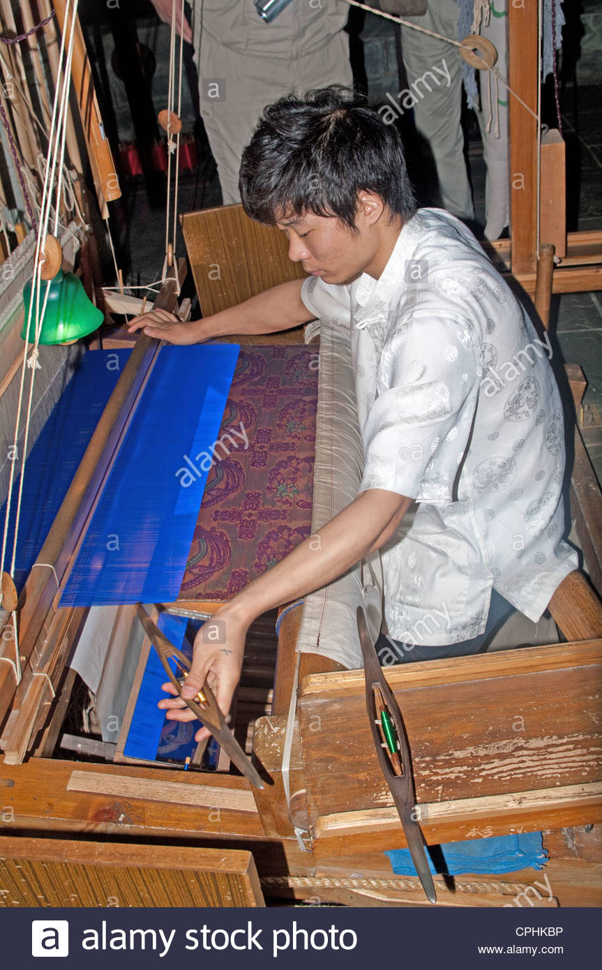 Loom Machine Stock Photos & Loom Machine Stock Images - Alamy