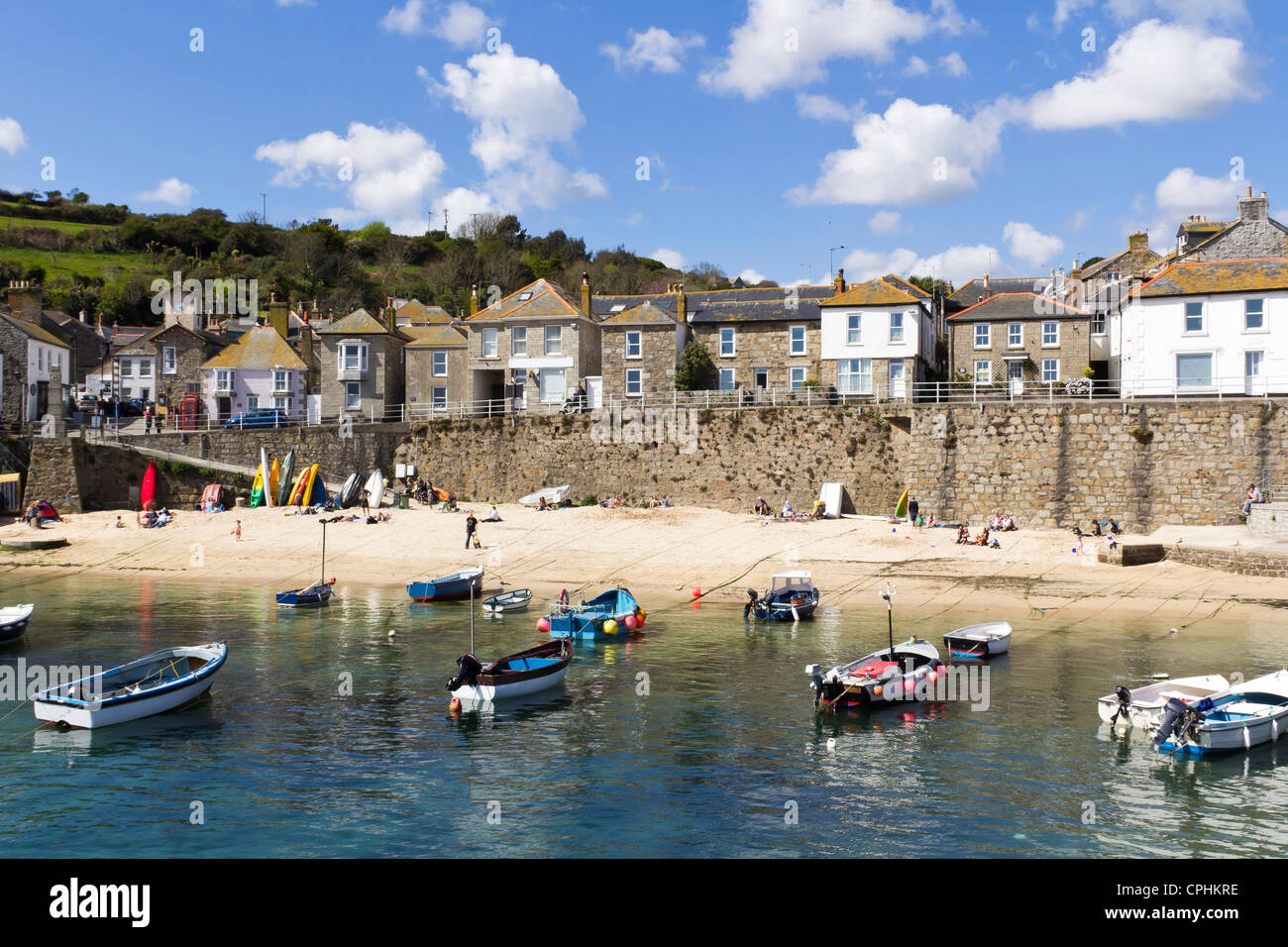 Mousehole cornwall hi-res stock photography and images - Alamy