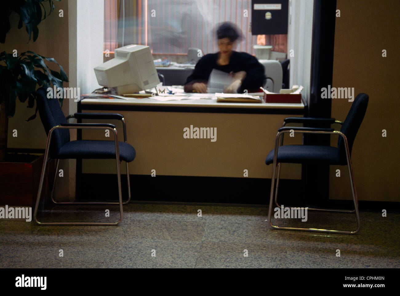 Kuwait city Kuwait Arab Woman Working In Office Stock Photo - Alamy