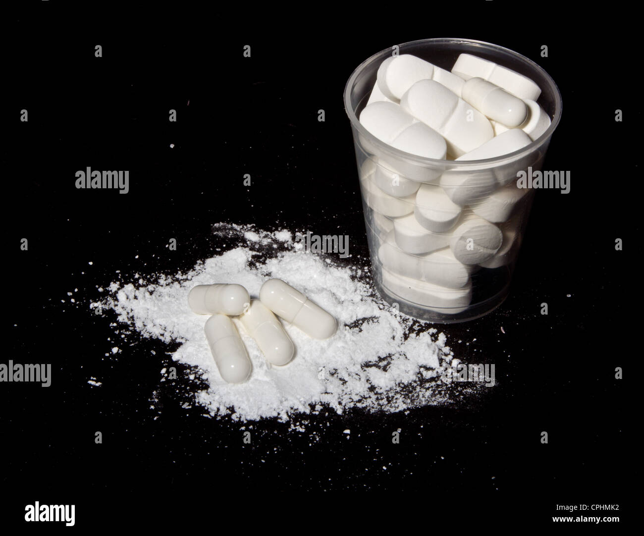 White Powder Pills High Resolution Stock Photography and Images - Alamy
