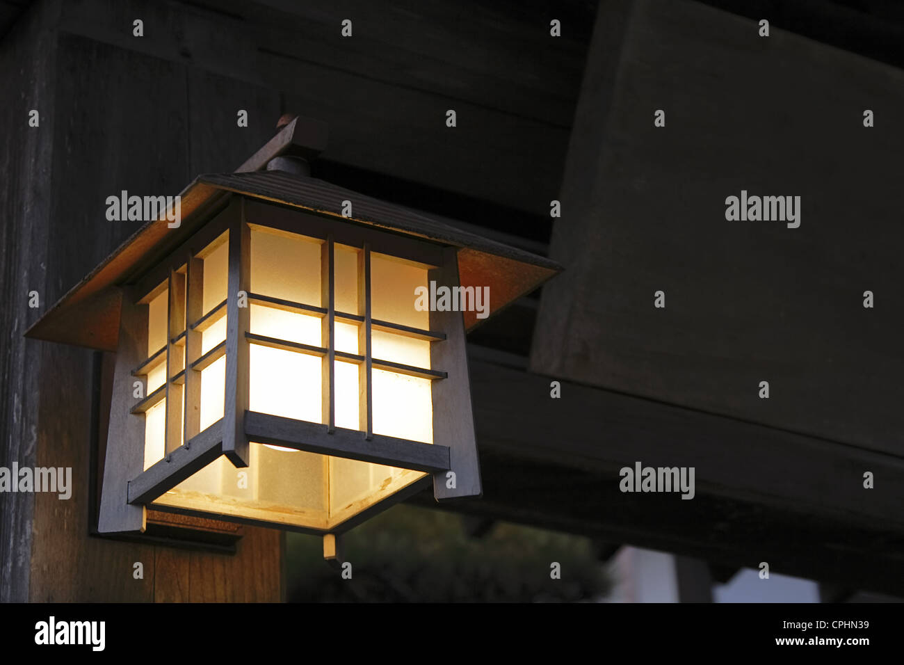 Japanese temple lantern lit night hi-res stock photography and images ...