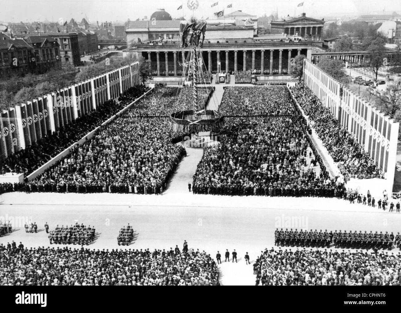 Rally for May 1st in the Berlin Lustgarten Stock Photo - Alamy
