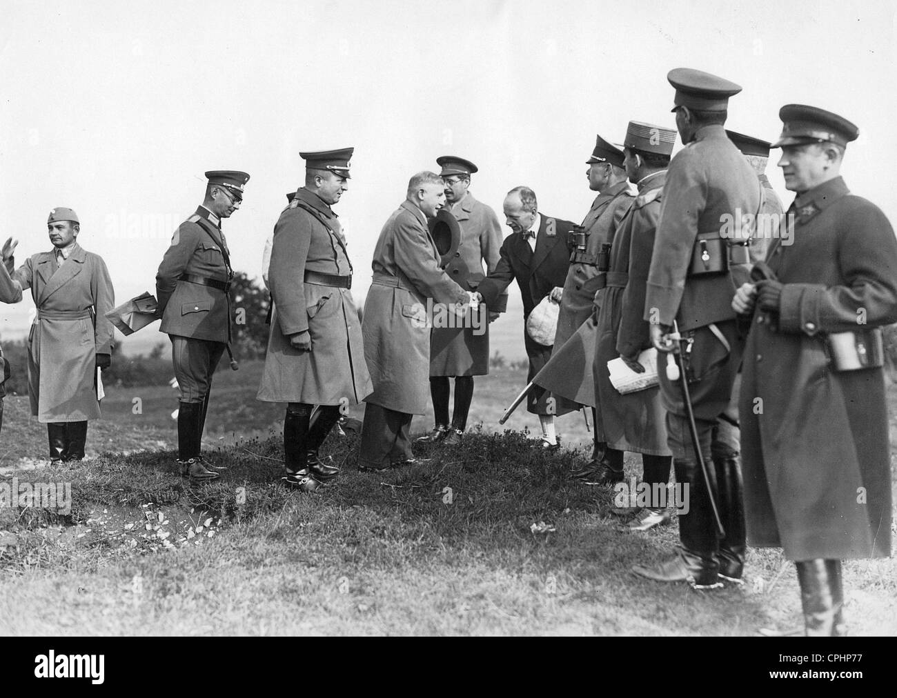 Officers reichswehr hi-res stock photography and images - Alamy