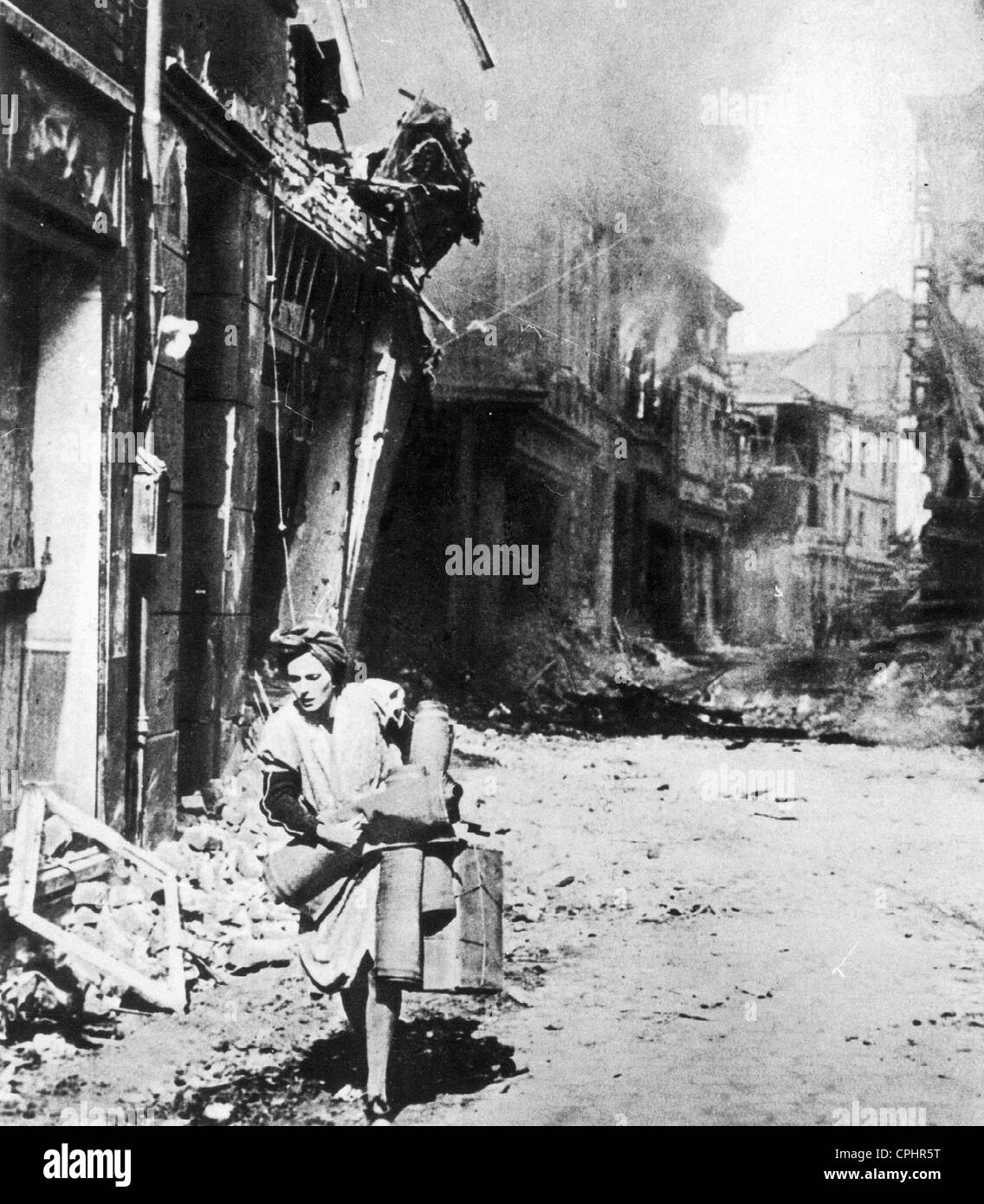 Women during the air raid on Hamburg, 1943 Stock Photo - Alamy