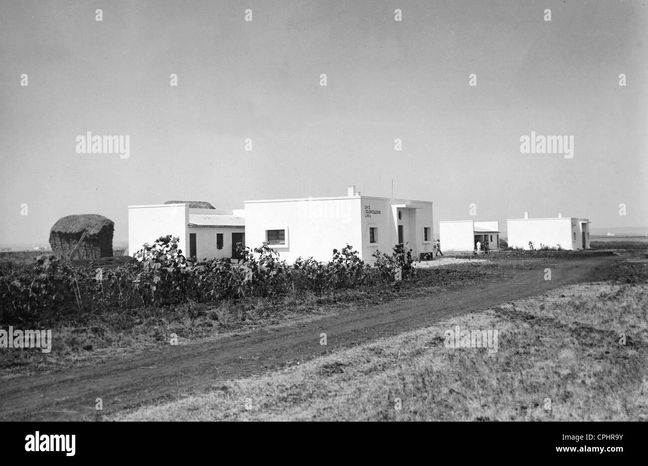 Italian colonist houses in Libya at the end of the 30s Stock Photo - Alamy