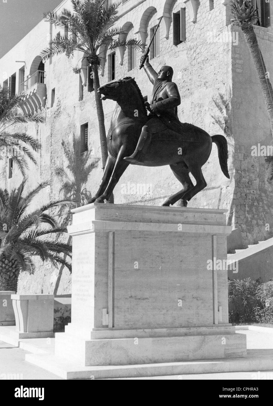 Mussolini's monument in Tripoli, 1939 Stock Photo - Alamy