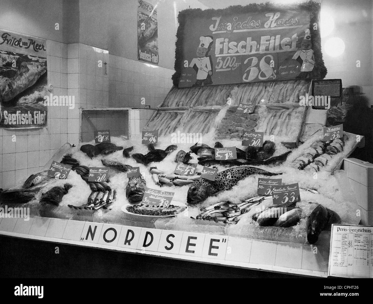 Fish and ice Black and White Stock Photos & Images - Alamy