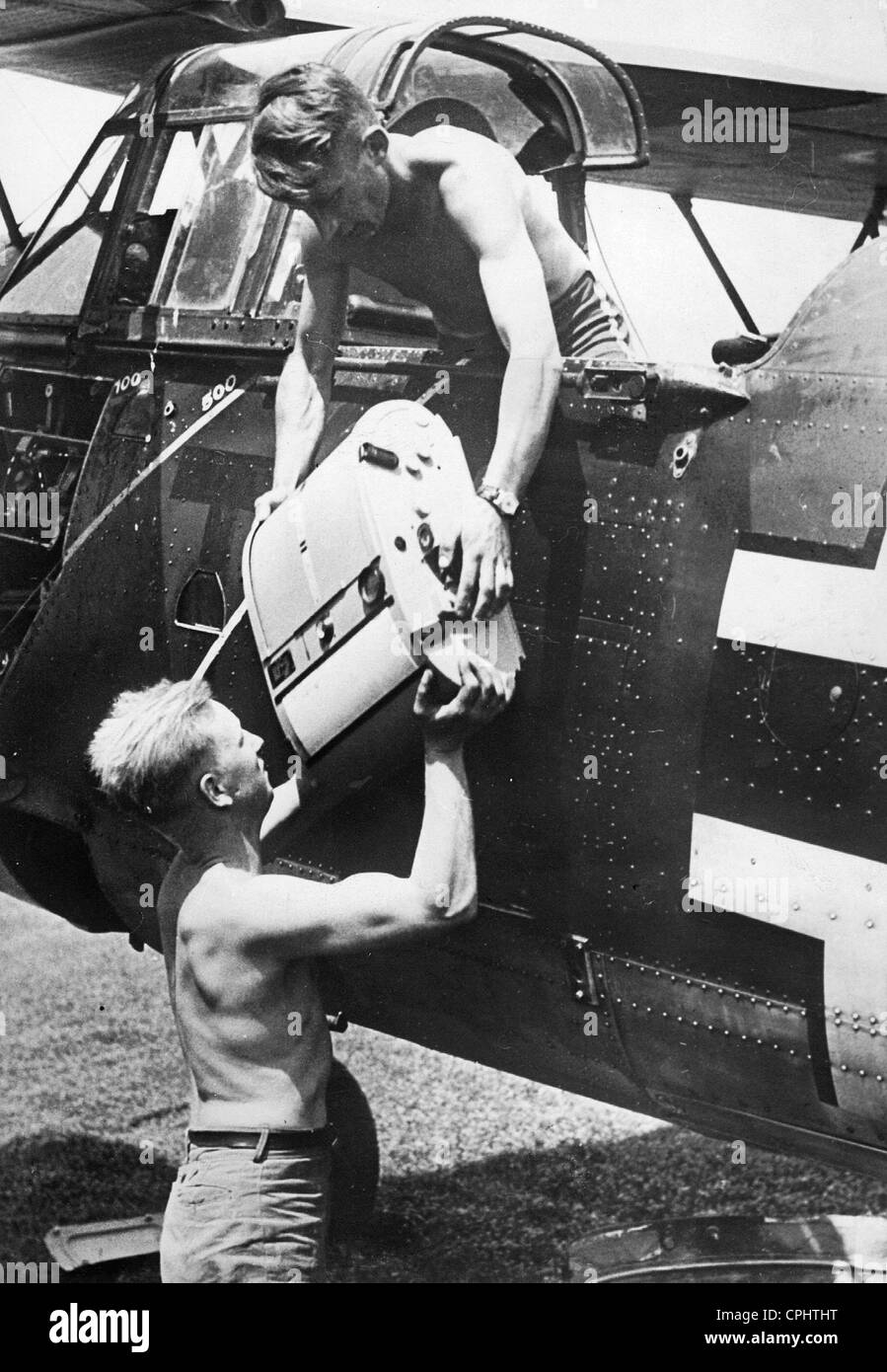 Reconnaissance plane hi-res stock photography and images - Alamy