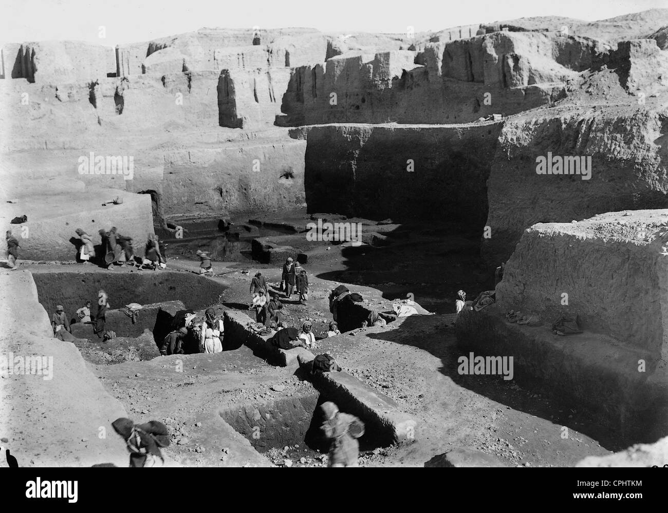 Ancient ur city Black and White Stock Photos & Images - Alamy