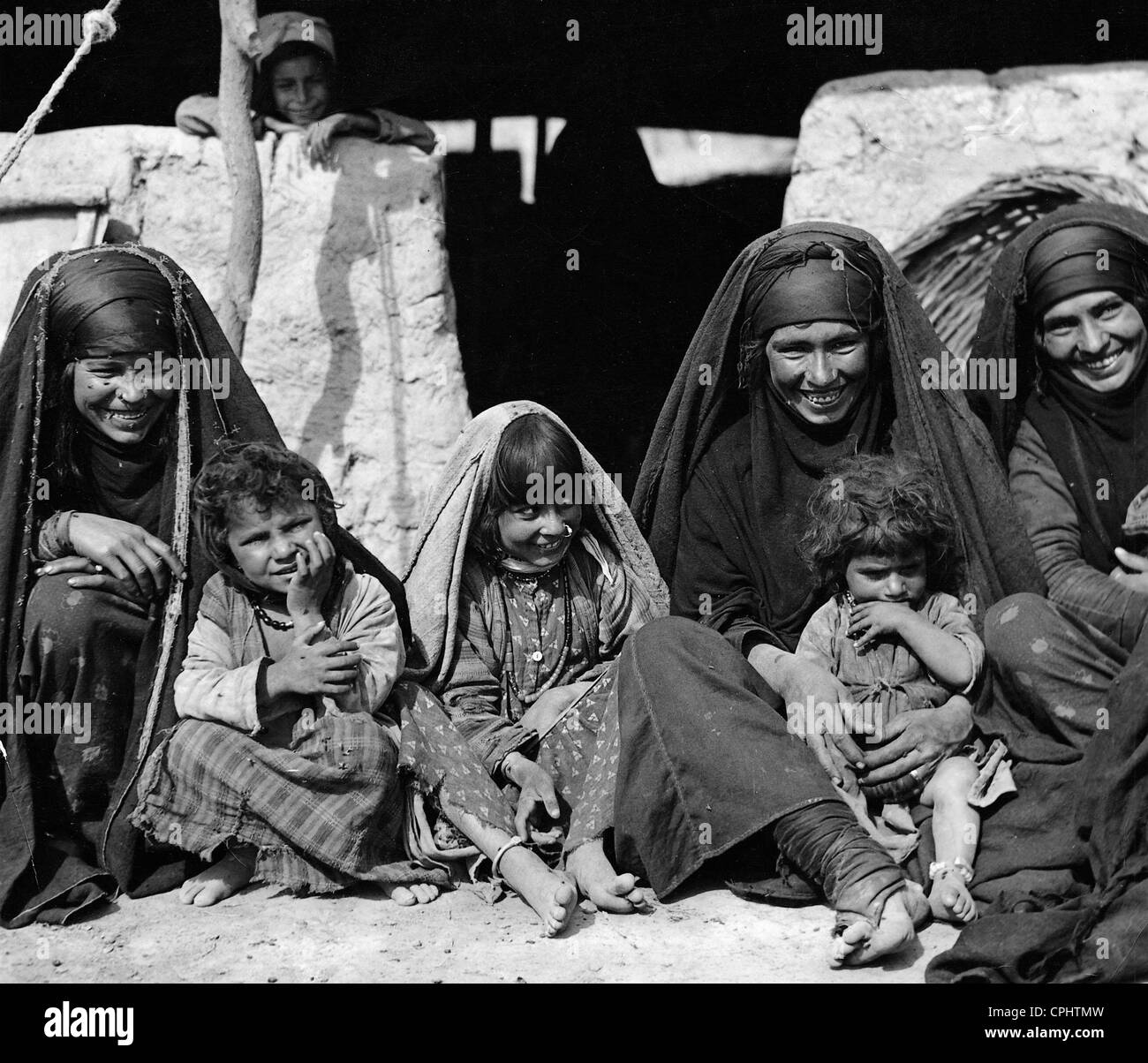 Iraqi girls and women, 1937 Stock Photo - Alamy