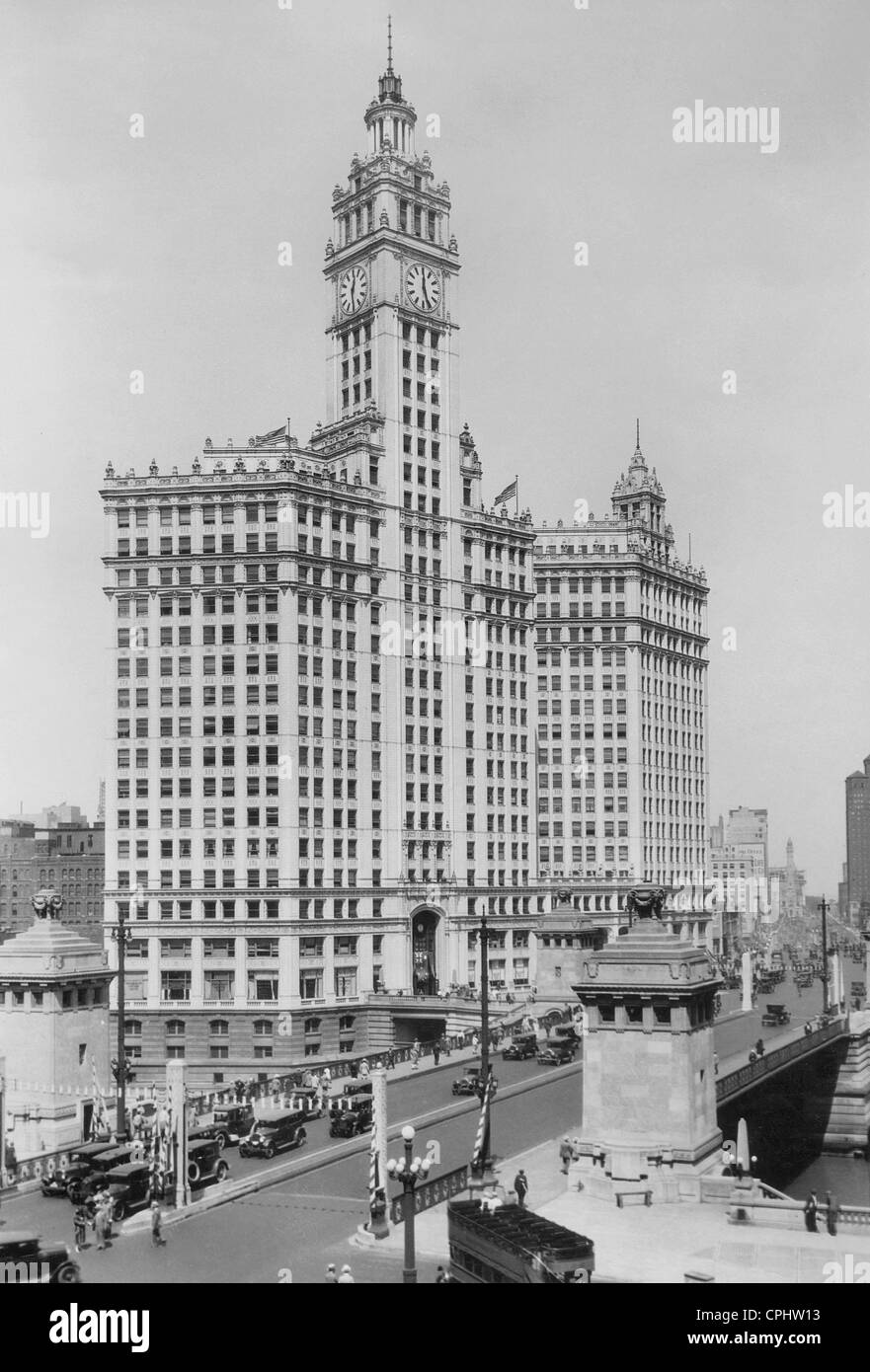 Wrigley Building in Chicago, 1931 Stock Photo - Alamy