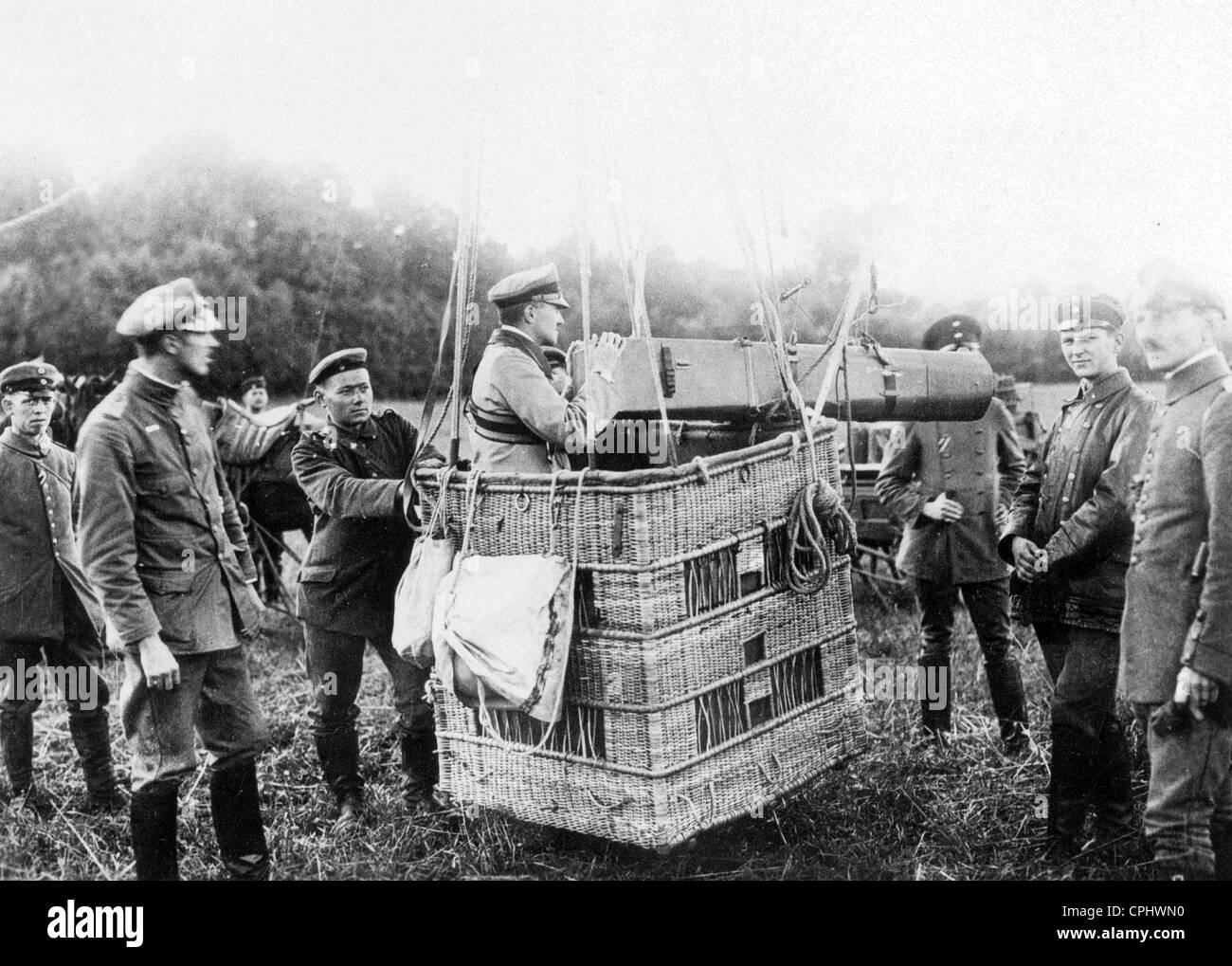 Reconnaissance balloon hi-res stock photography and images - Alamy
