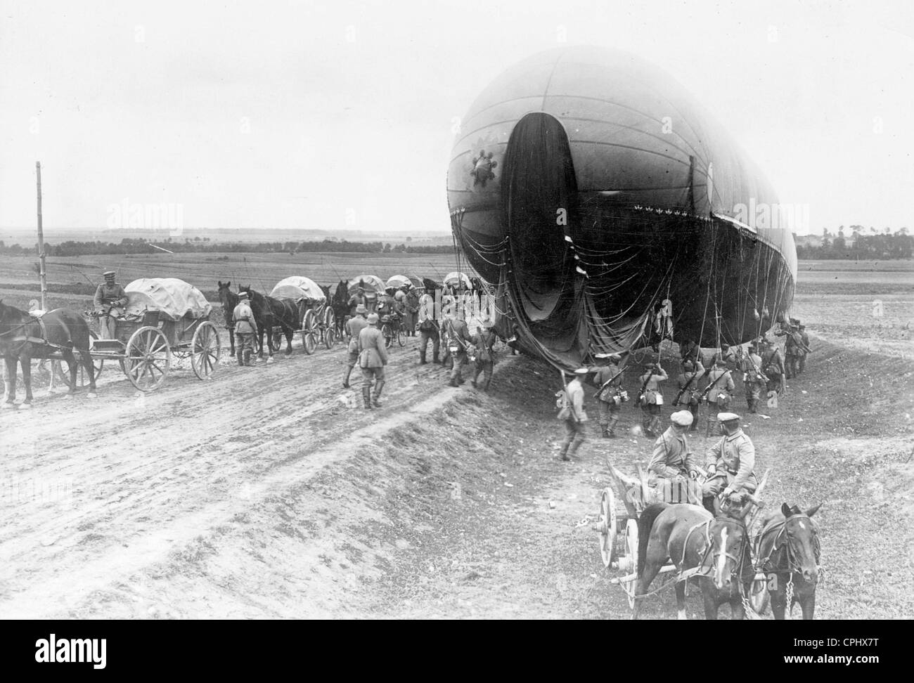 German moored balloon shortly before ascension, 1915 Stock Photo - Alamy