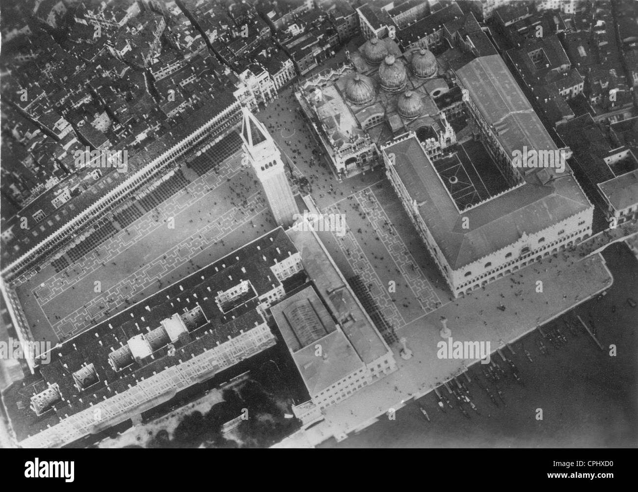 In st marks square Black and White Stock Photos & Images - Alamy