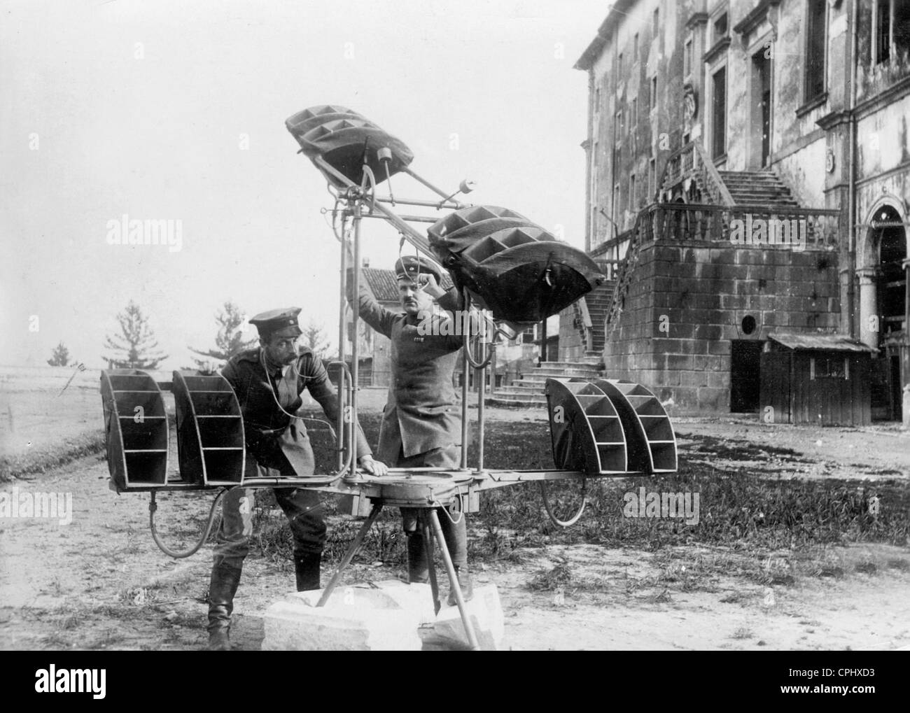 Italian sound detector, 1917 Stock Photo - Alamy
