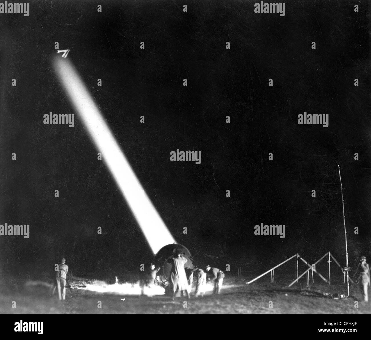 World war searchlight hi-res stock photography and images - Alamy