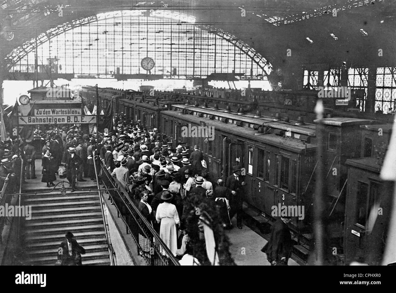 Berlin 1920 Black and White Stock Photos & Images - Alamy
