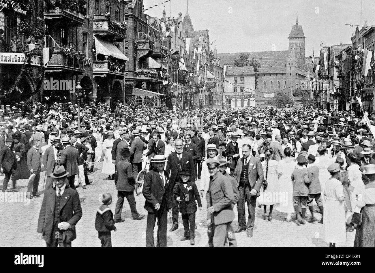 German social 1920 hi-res stock photography and images - Alamy