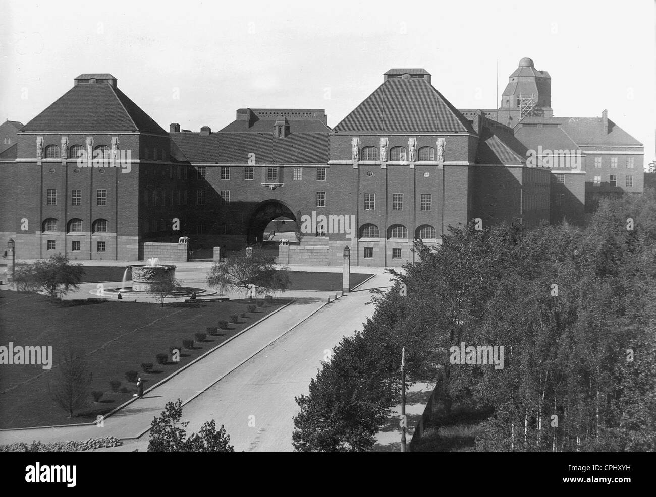 Technical university main building hi-res stock photography and images ...